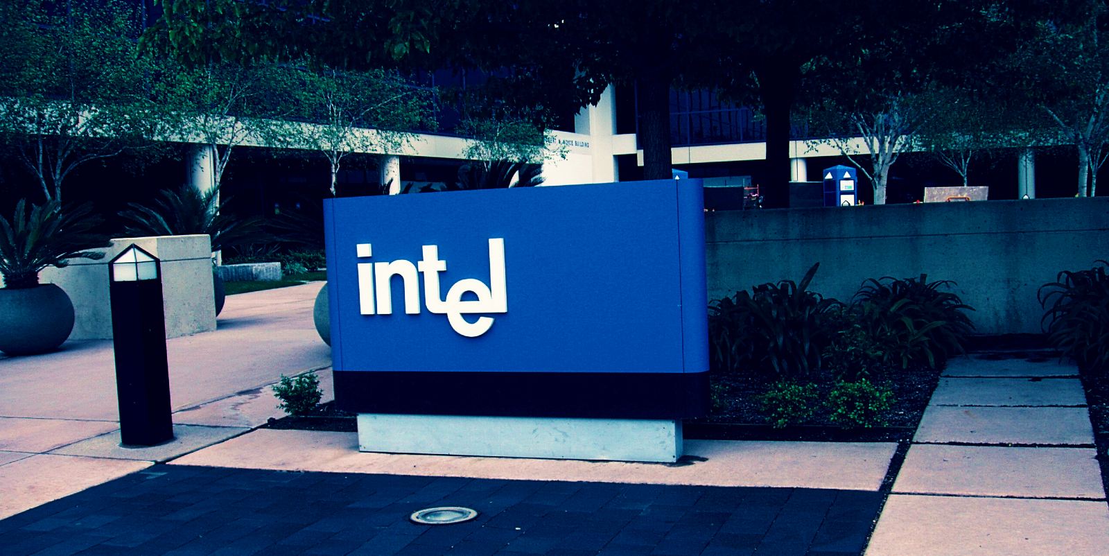Intel: Hackers stole unpublished earnings info from corporate site ...
