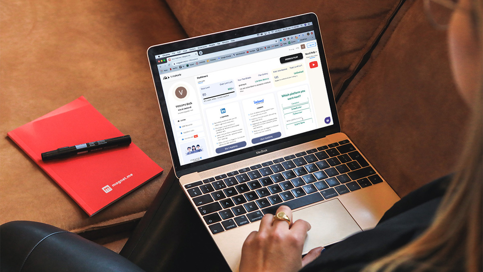 Automate the job hunt with LazyApply's one-click tools