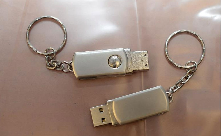 FBI: Hackers Sending Malicious USB Drives & Teddy Bears via USPS